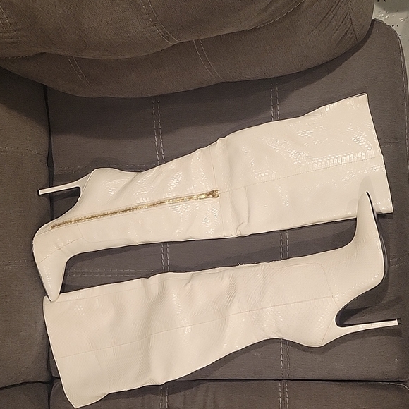 London Trash | Shoes | London Trash Snake Boot | Poshmark